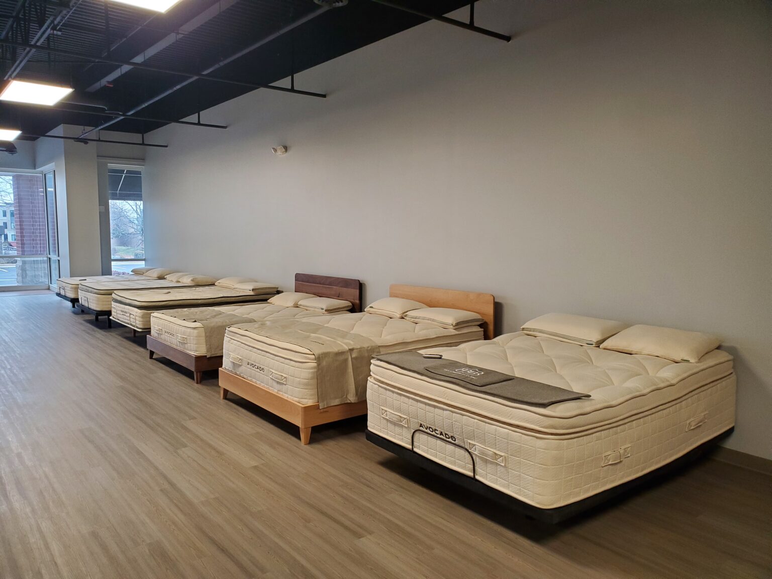 Online Mattress Showrooms in Chicago, Naperville & Northbrook - Sandman ...